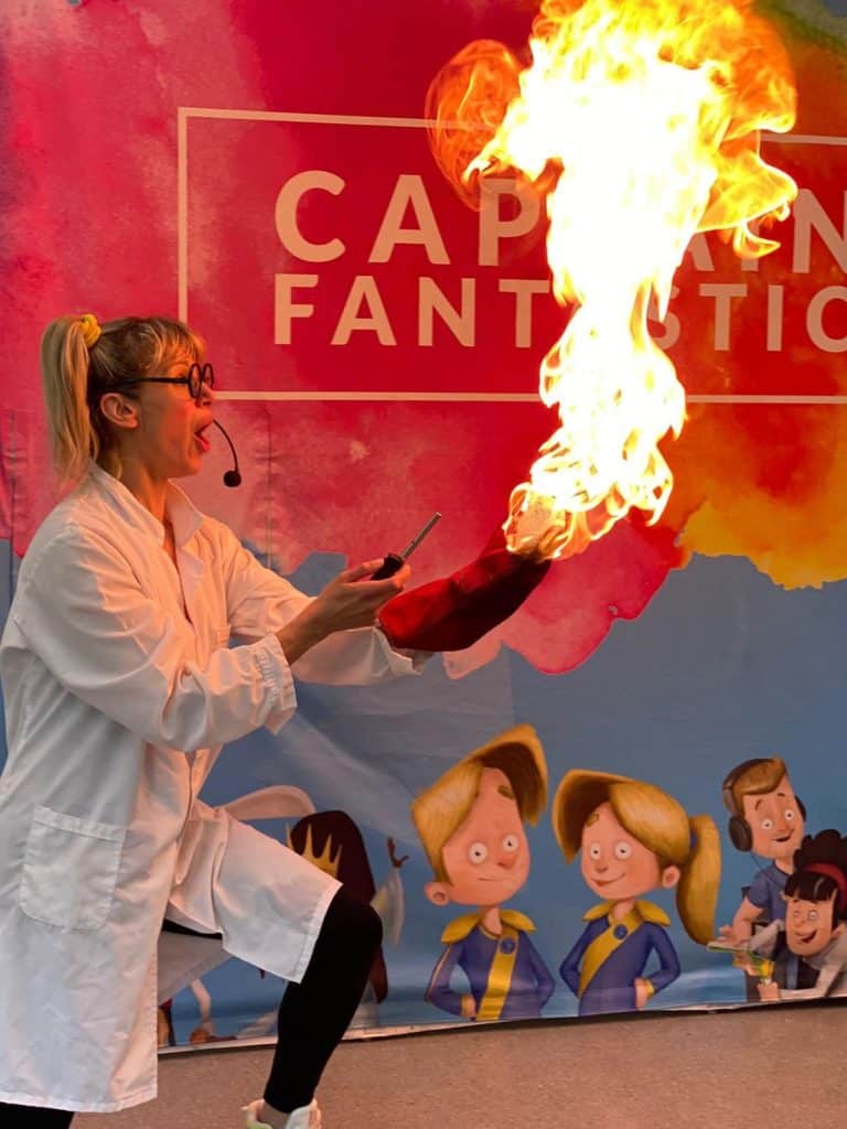 Science Parties for 3-7 Years | Captain Fantastic